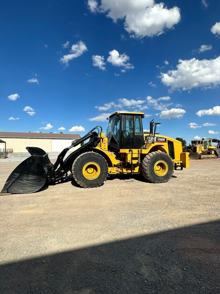 Cargador Frontal Caterpillar IT62H – HMS Maquinaria